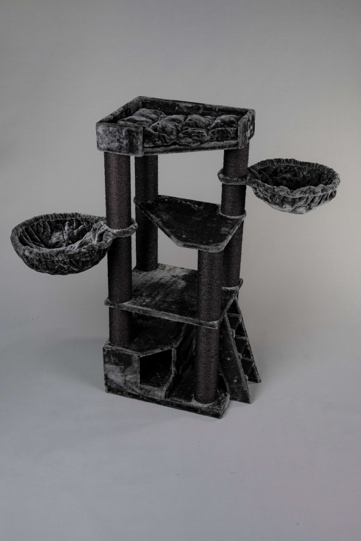 Corner Coon Blackline Dark Grey - Cat Tree for large cats from RHR Pets
