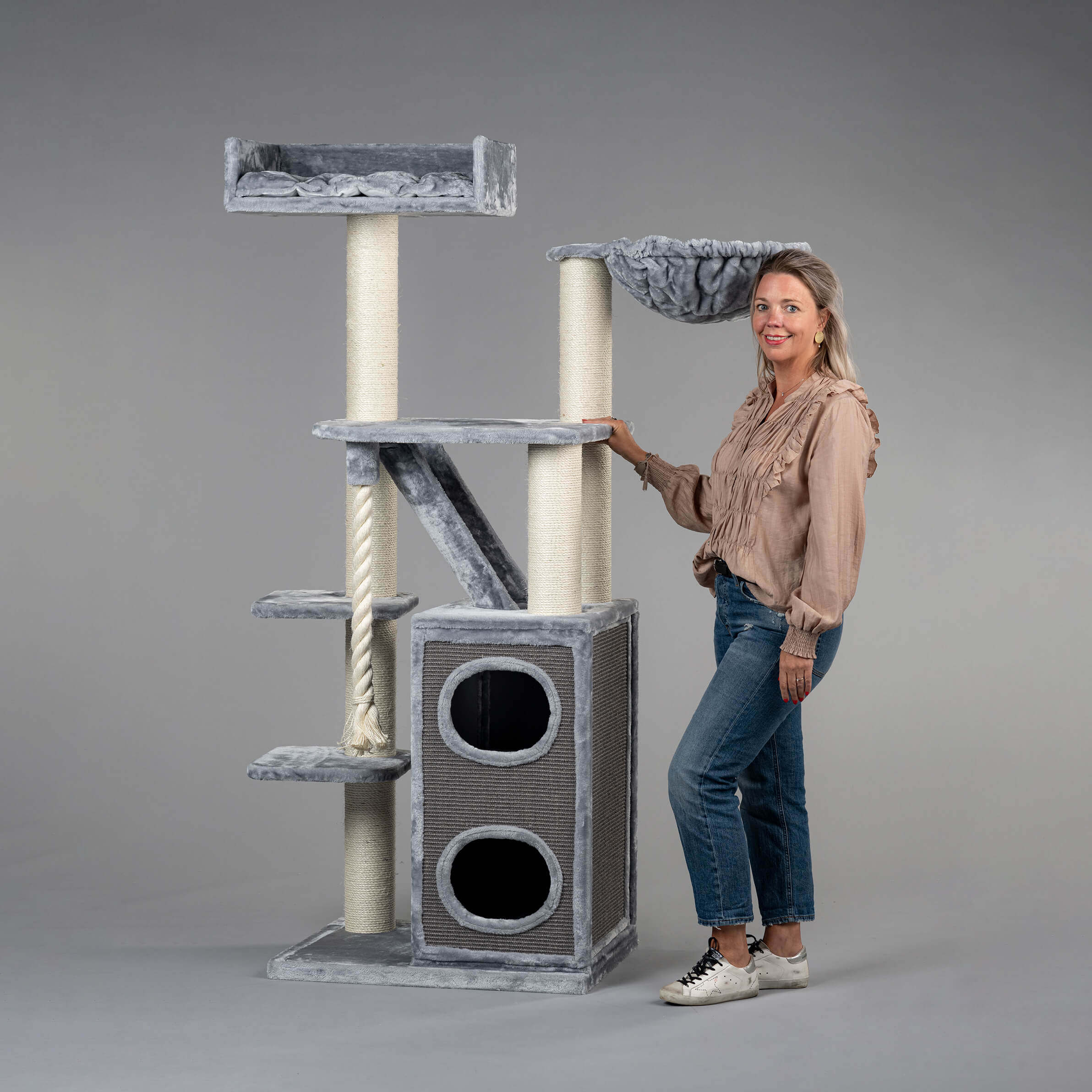 Cat Penthouse Light Grey - Cat Tree for large cats from RHR Pets