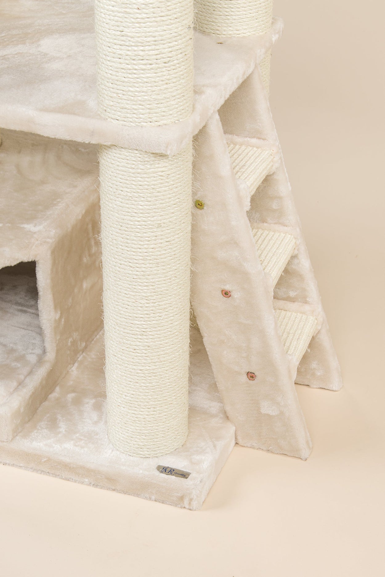 Corner Coon Cream - Cat Tree for large cats from RHR Pets