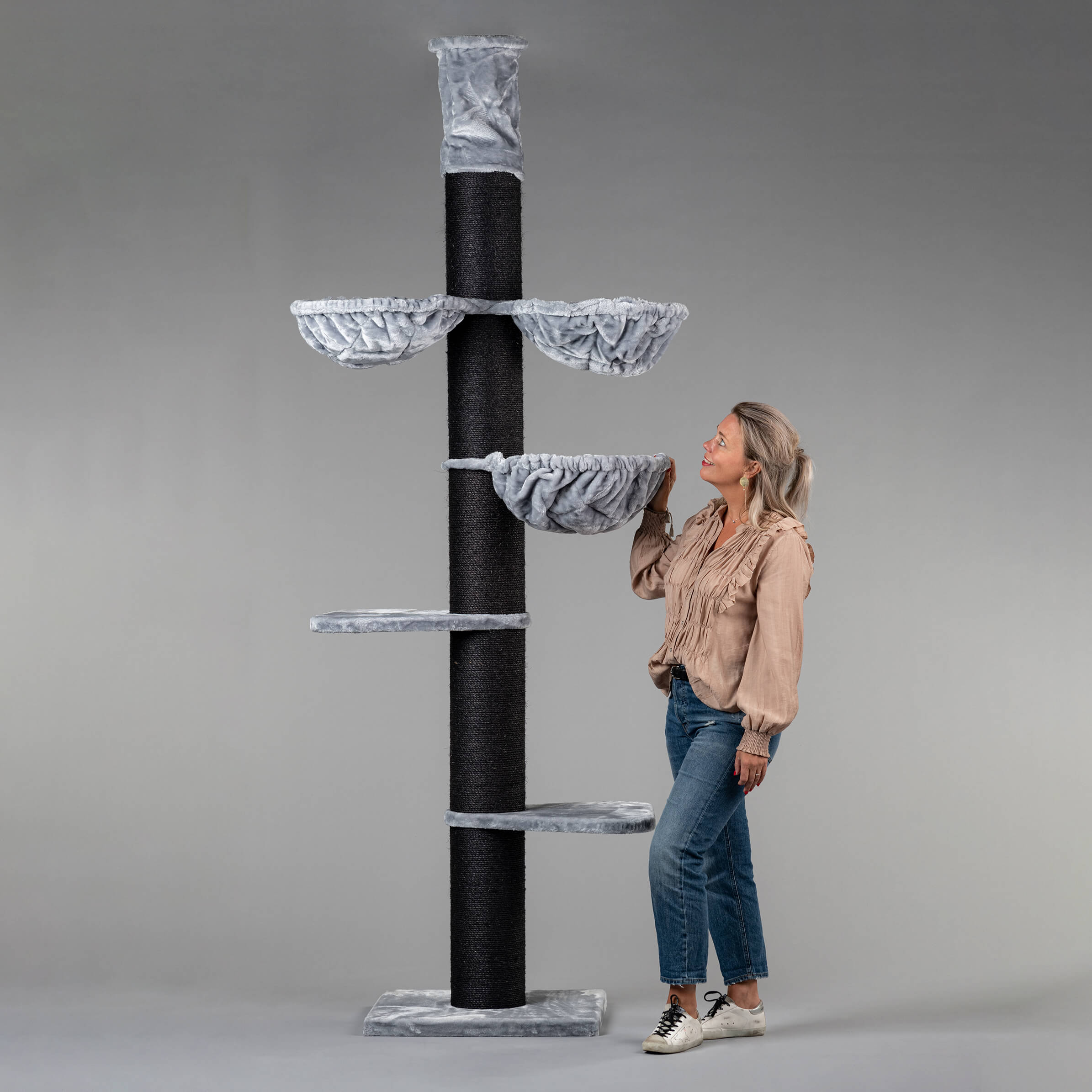 Maine Coon Tower Blackline Plus Light Grey - floor-to-ceiling Cat Tree ...